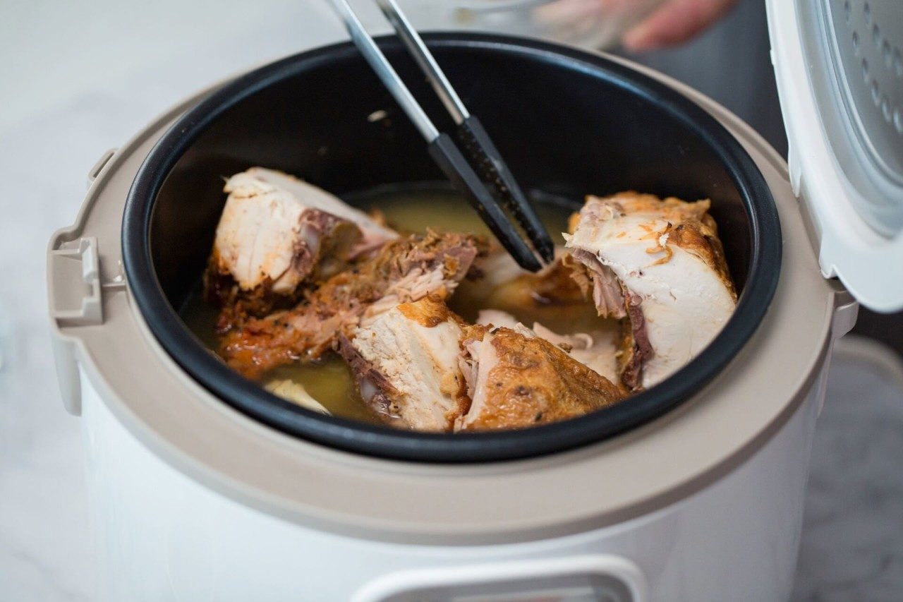 How To Use a Rice Cooker as a Steamer - We Know Rice