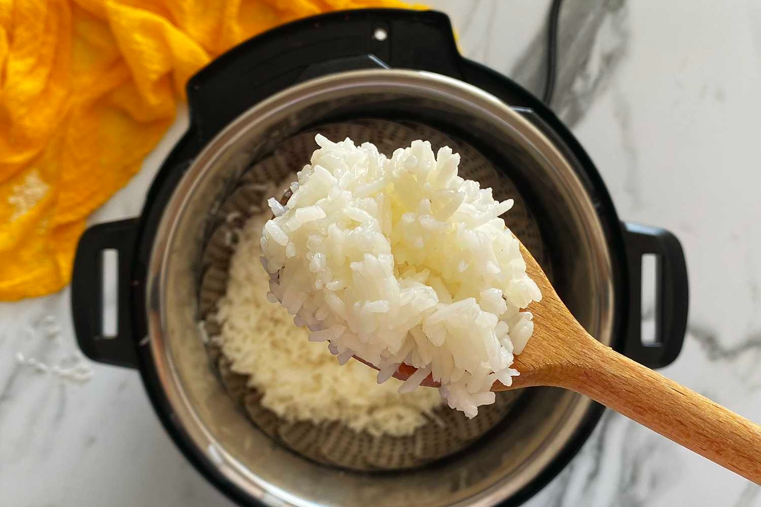 How to Use a Pressure Cooker for Rice - We Know Rice