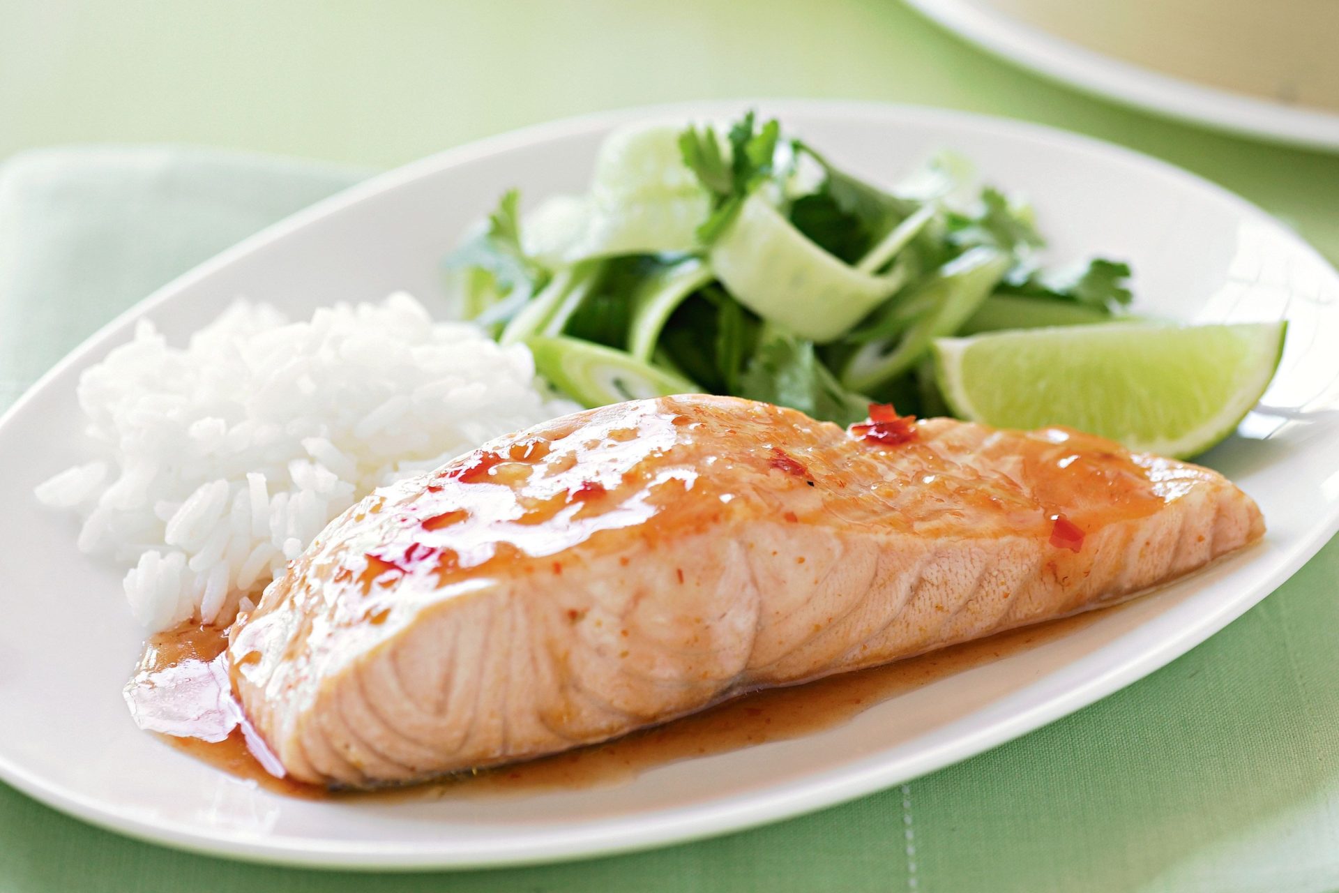 How to Steam Fish Over Rice in a Rice Cooker - We Know Rice