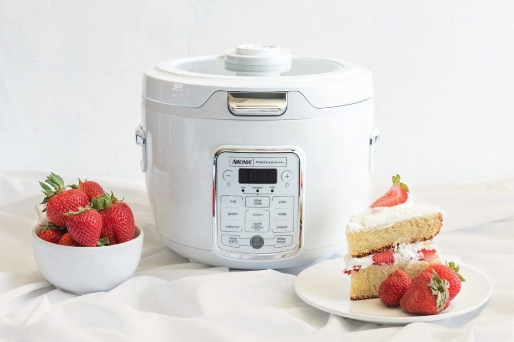 7 Tips and Tricks for Baking in a Rice Cooker - We Know Rice