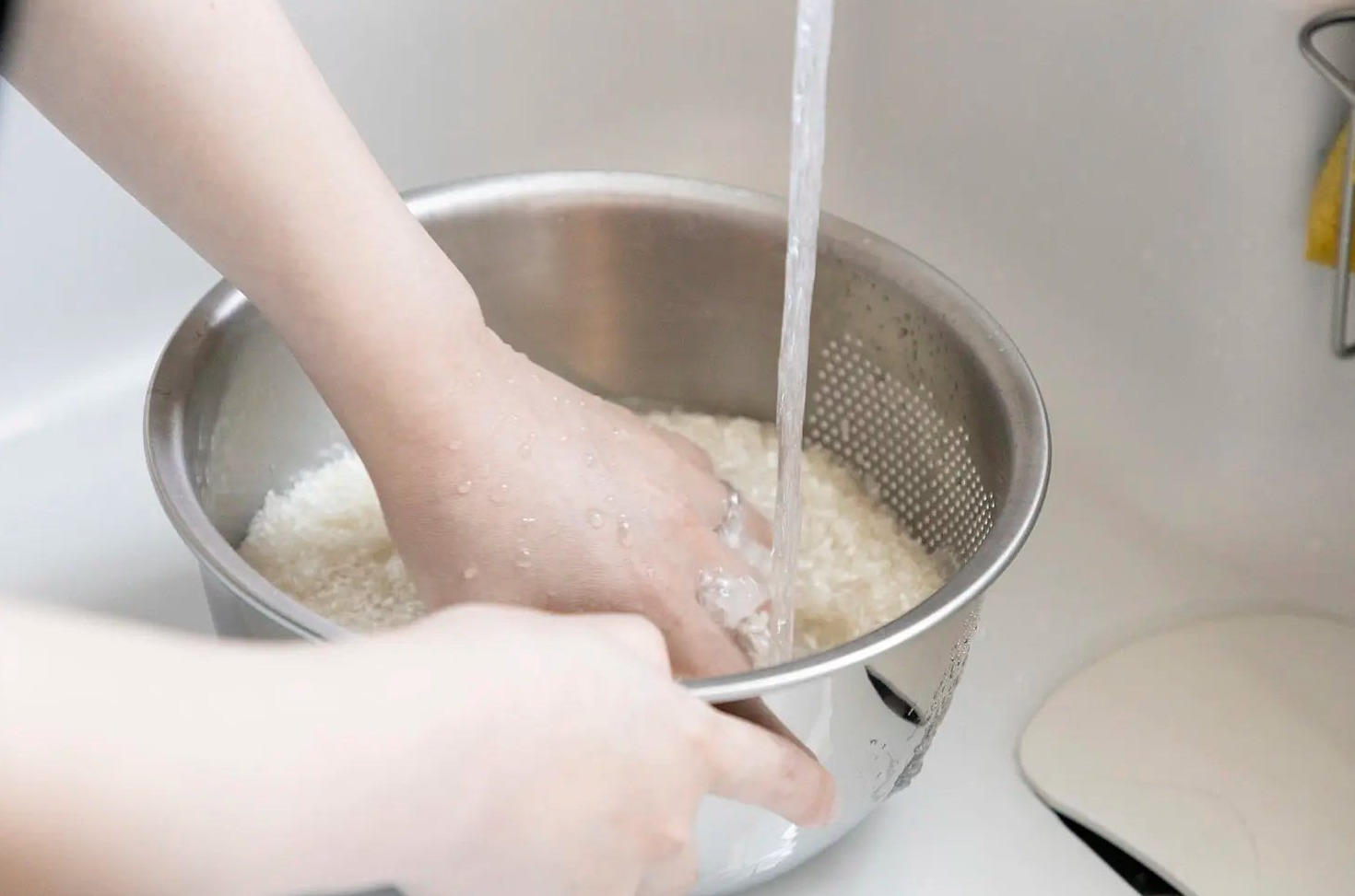 7 Essential Accessories for Rice Cookers - We Know Rice